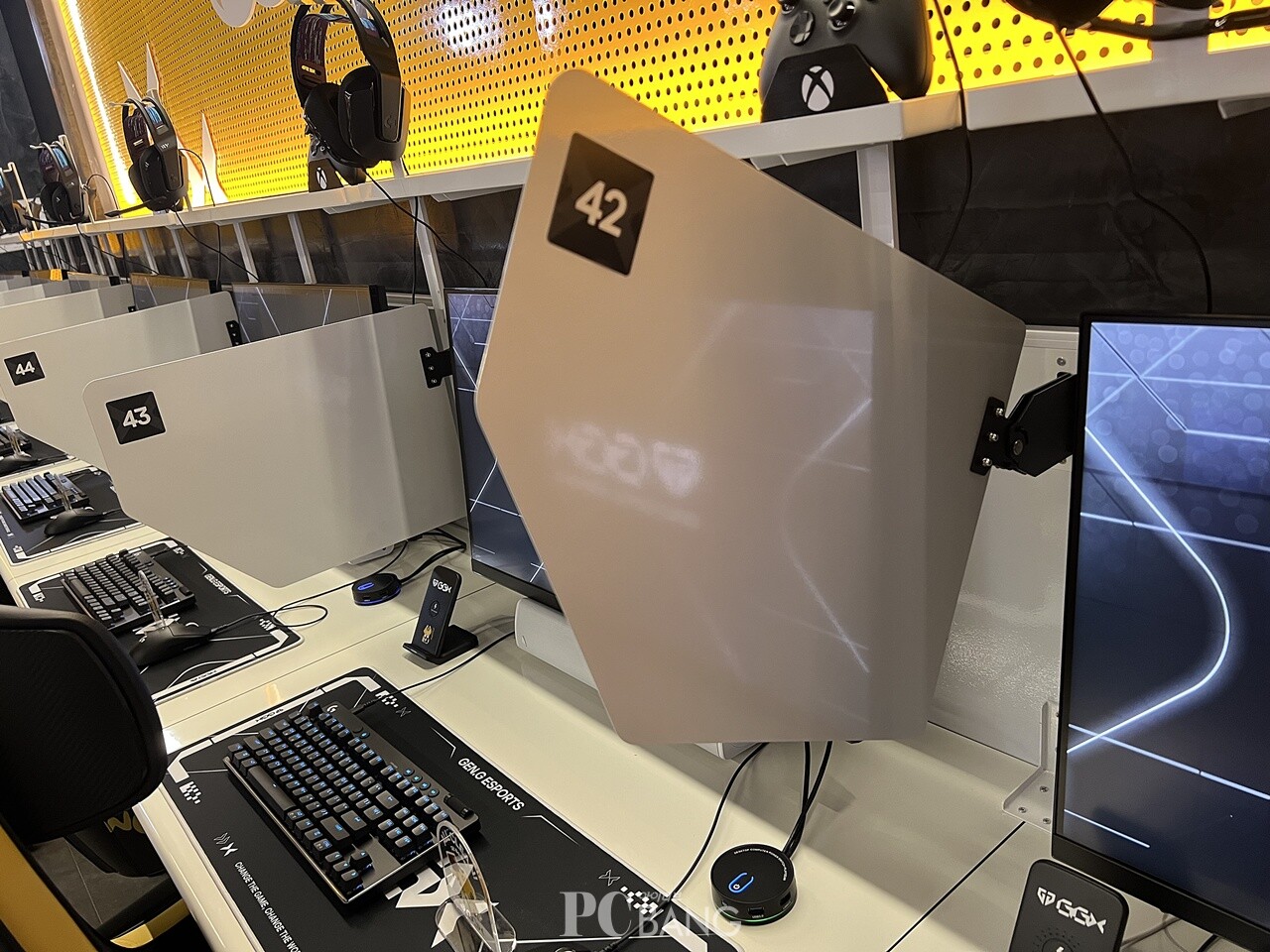 45억 들인 PC방? 젠지, 복합 문화 게이밍 공간 ‘GGX’ 오픈